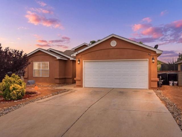 22 Margarita Cir, Los Lunas, NM 87031