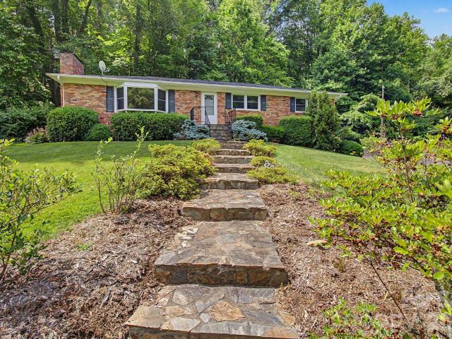 22 Mayfair Drive