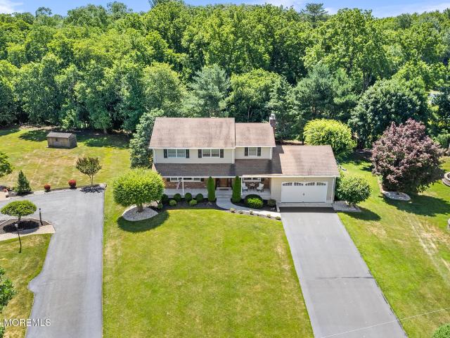 22 Meadowbrook Lane