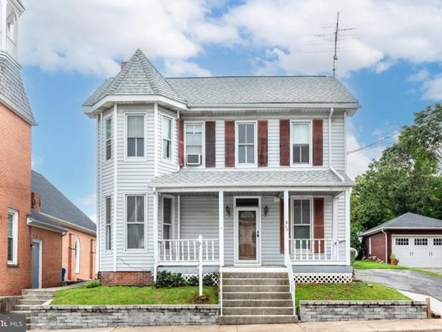 22 Middle St, Taneytown, MD 21787