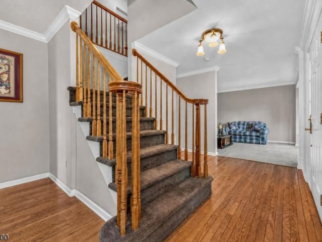 22 Mott Way