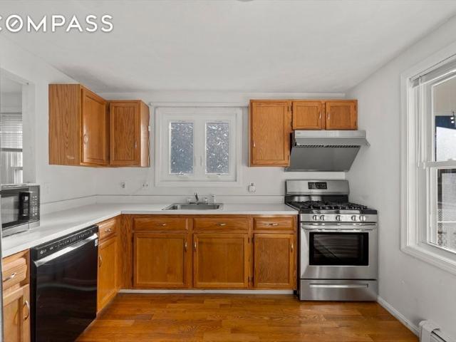 22 Mt Vernon St B, Boston, MA