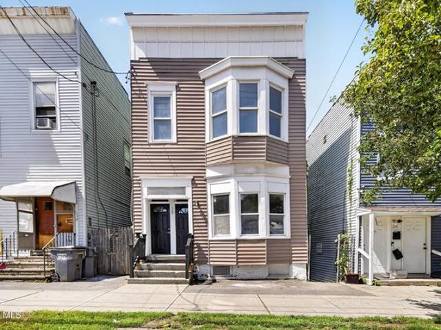 22 N Manning Blvd, Albany, NY 12206