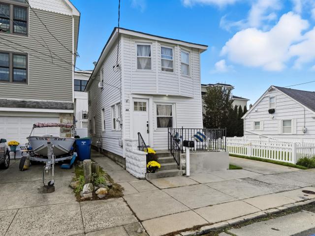 22 N Coolidge Ave
