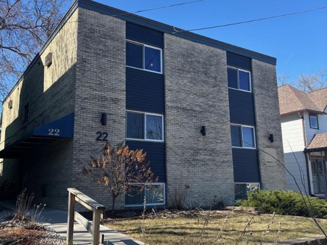 22 N Franklin St