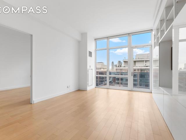 22 N 6th Street PH4A
