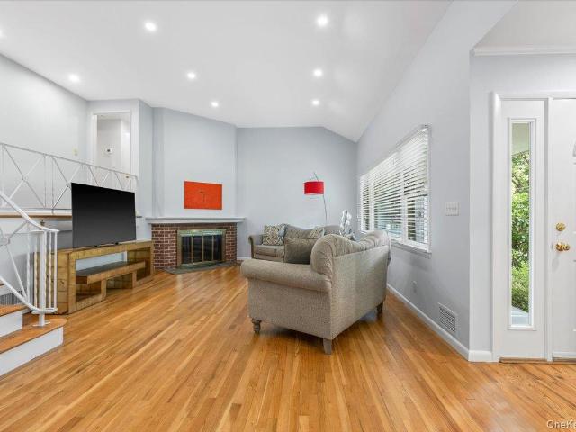 22 Paddock Road