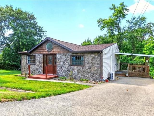 22 Pearl Aly, Monongahela, PA 15063