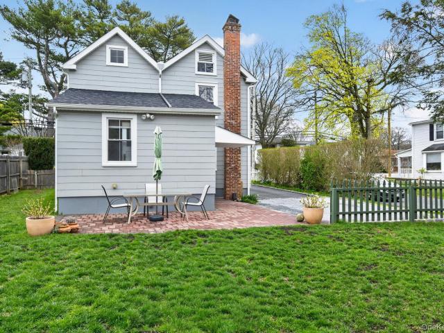 22 Perry Avenue