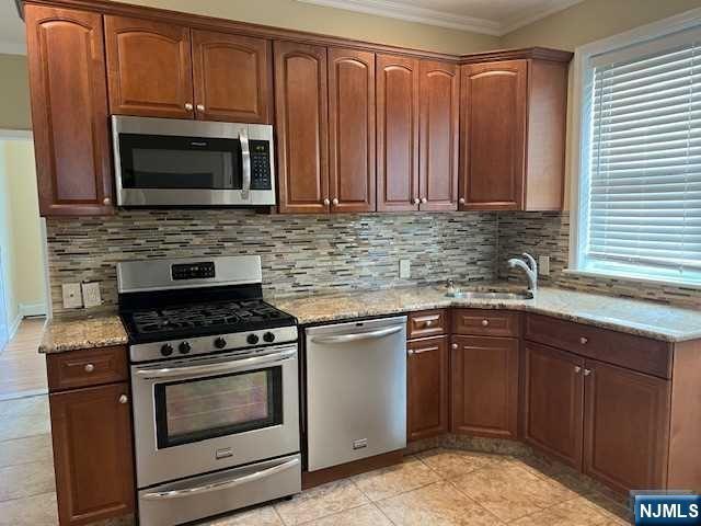 22 Pershing Place # 2 Left