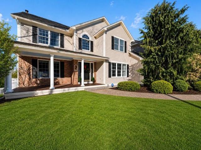 22 Philip Dr, Chesterfield, NH 03462