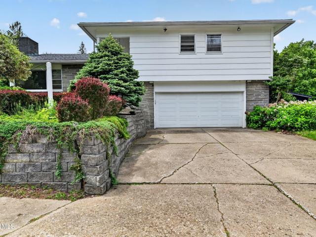 22 Phillips Avenue