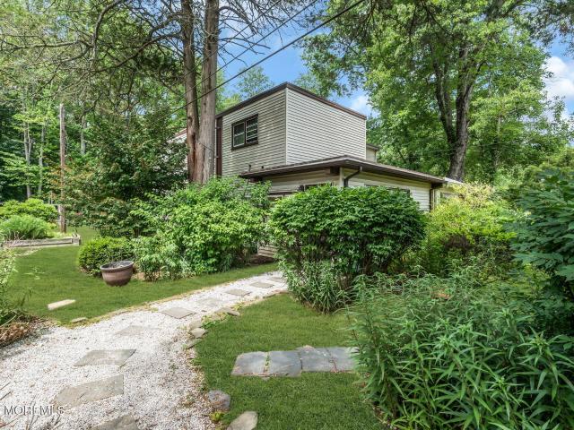 22 Pine Drive