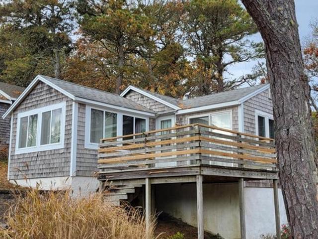 22 Pine Knoll Ave, South Chatham, MA 02659