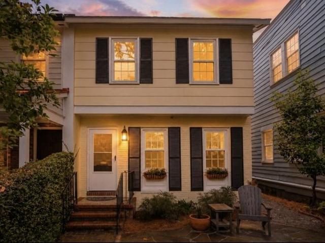 22 Pitt St, Charleston, SC 29401