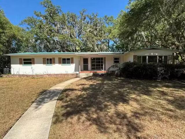 22 Poinsettia Dr, Deland, FL 32724 MLS O6278979