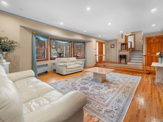 22 Ravine Road