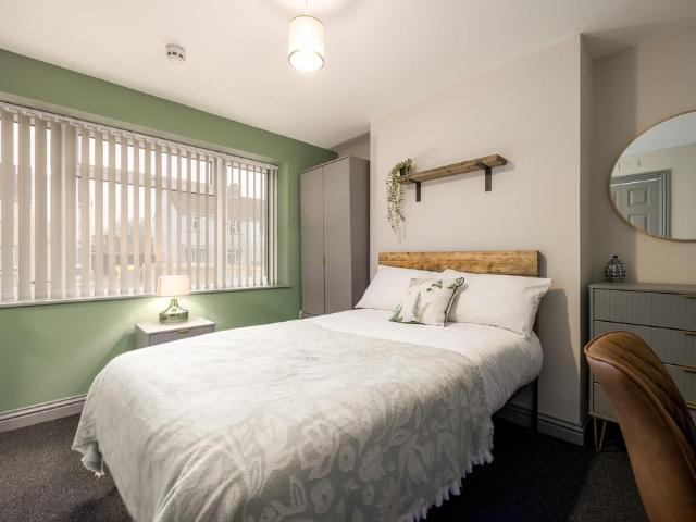 22 Raymund Road, Marston OX3 9 bed property to rent £1,025 pcm £237 pw