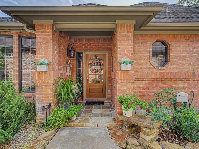 22 Red Oak Court