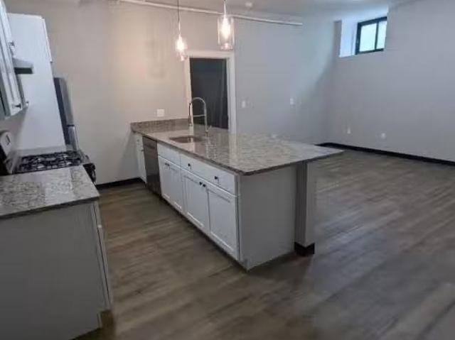 22 Richard St #L01, New Haven, CT 06513