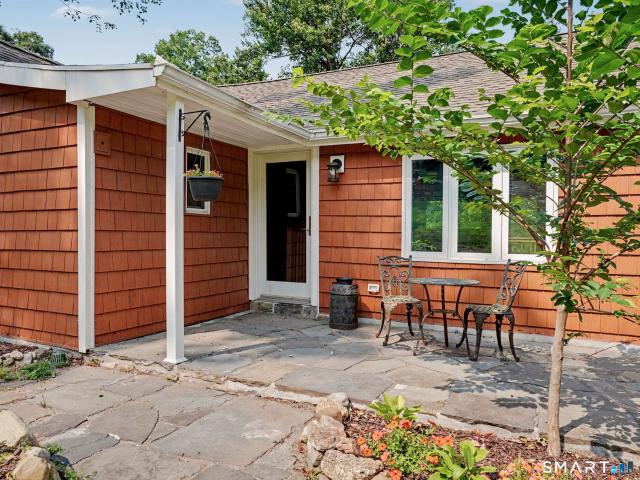 22 Ridge Road, New Fairfield, US, CT