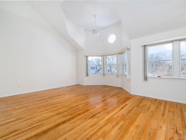 22 Ridgewood Dr, Wantagh, NY 11793 | MLS #966631 | Compass