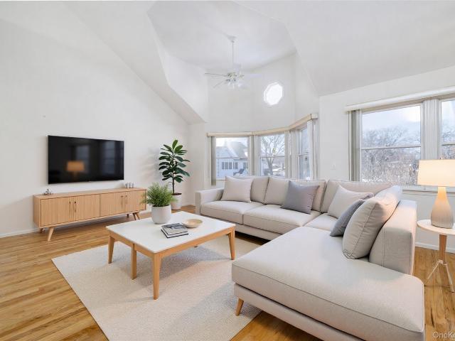 22 Ridgewood Drive