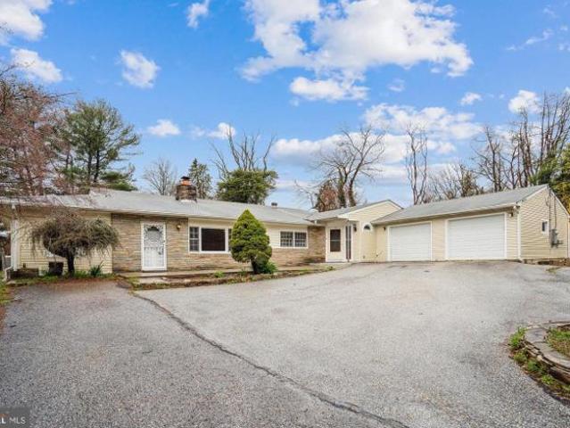22 Roaches Ln, Reisterstown, MD 21136