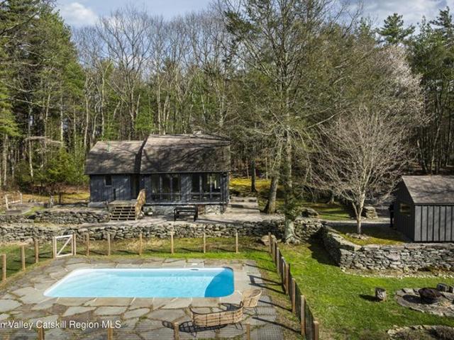 22 Rocky Mountain Rd, Kerhonkson, NY 12446