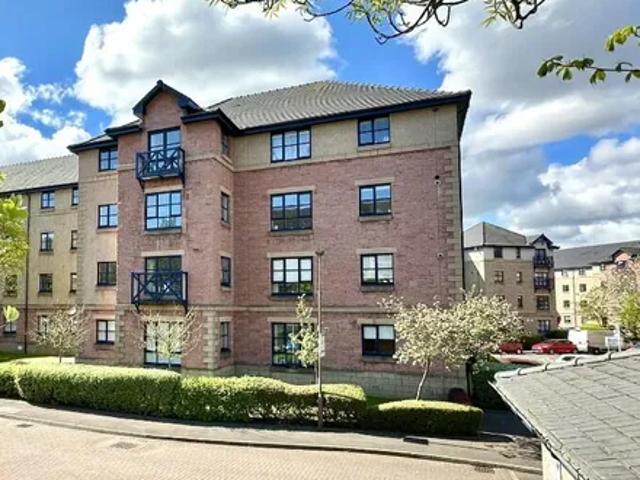 22 Russell Gardens, City of Edinburgh, EH12 5PP, United Kingdom | 3 bed apartment for rent #140396236 | Rentberry