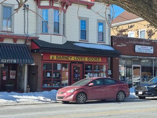 22 S Main St, Woodstown, NJ 08098