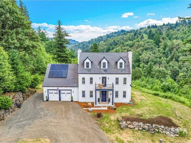 22 S Fork Rd, Washougal, WA 98671