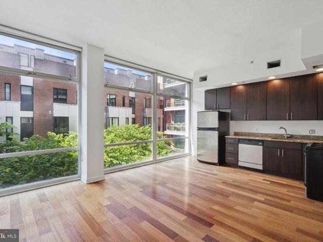 22 S Front St Apt 304, Philadelphia, PA 19106