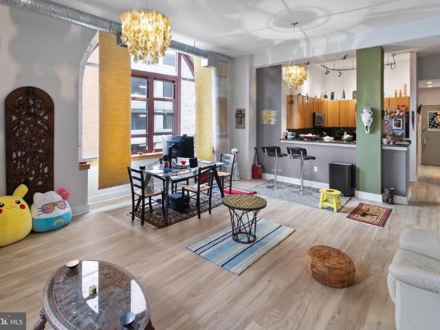 22 S Howard Street S # R 503