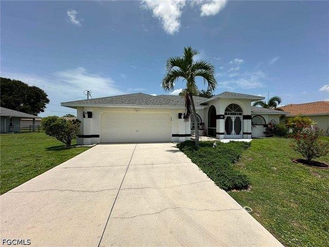 22 SE 14th Ct, Cape Coral, FL 33990