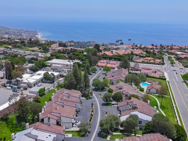 22 Seaview Drive South, Rolling Hills Estates, US, CA