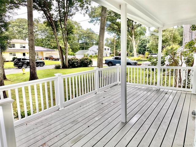 22 Sheppard Lane B
