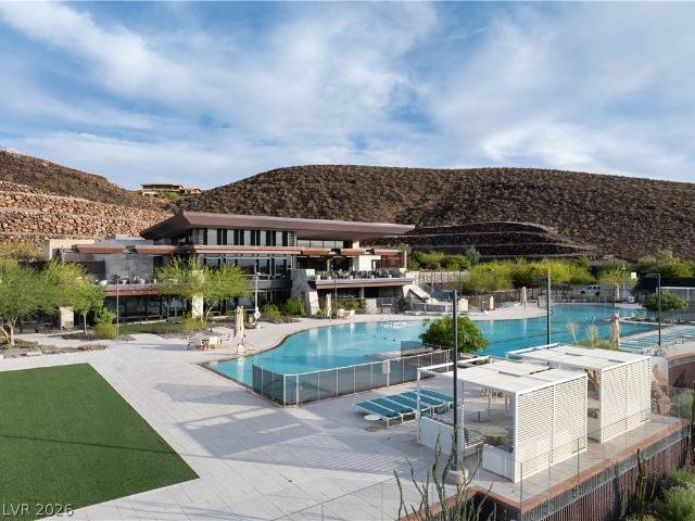 22 Soaring Rock Ct, Henderson, NV 89012 | MLS #2772