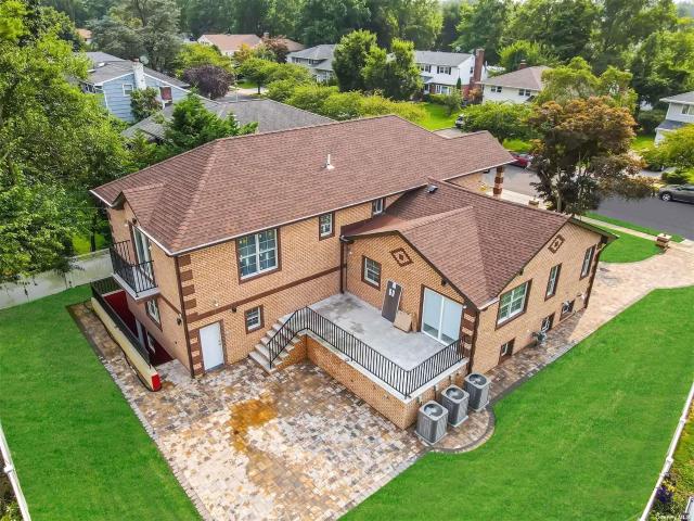 22 Solar Ln, Albertson, NY 11507 | Compass