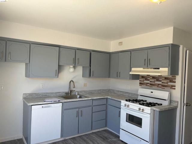 22 South Lake Drive B