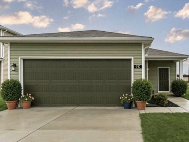 22 Stonehenge Cir, Manchester, TN 37355
