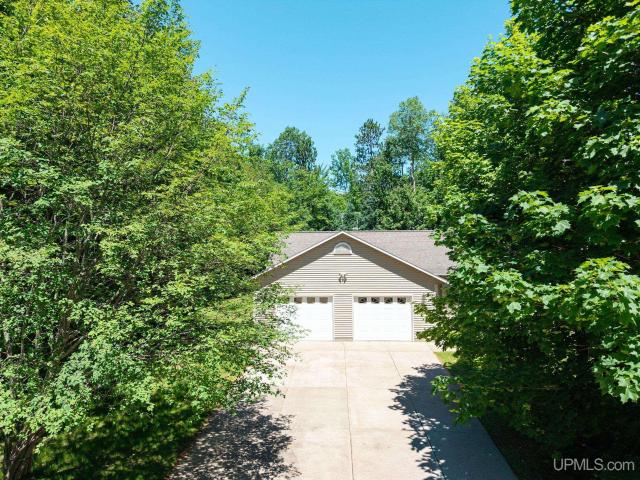 22 Stephen Lee Drive