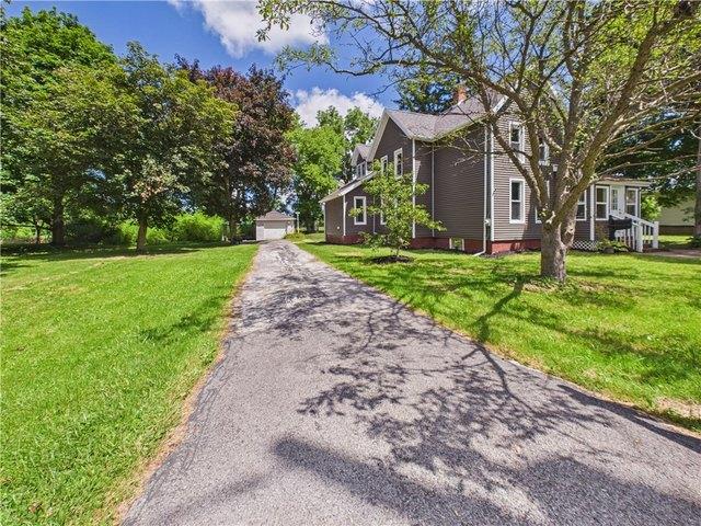 22 Stephens St, Clifton Springs, NY 14432