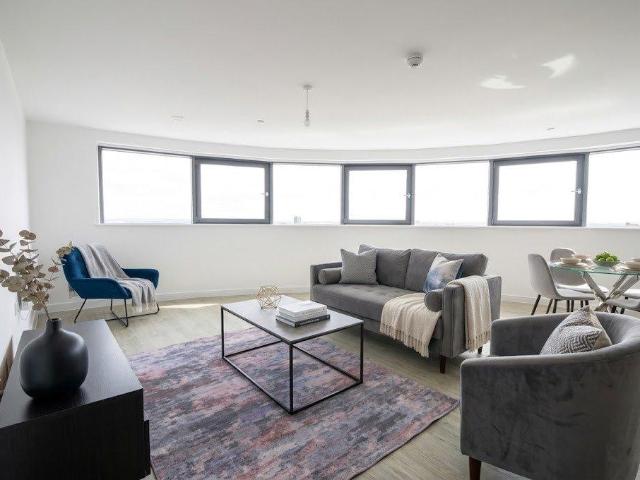 22nd Floor – 2 Bed 2 Bath Apartment –. 2 bed apartment to rent £1,325 pcm £306 pw