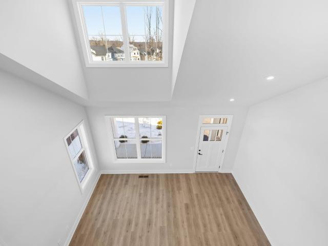 22e wardell crest