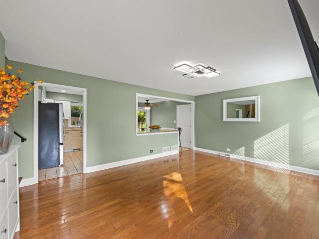 22W524 Birchwood Drive