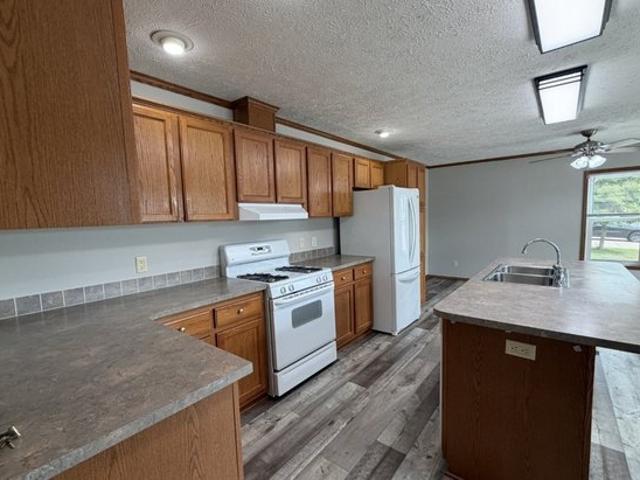 23045 Aspen Blvd, Chelsea, MI 48118