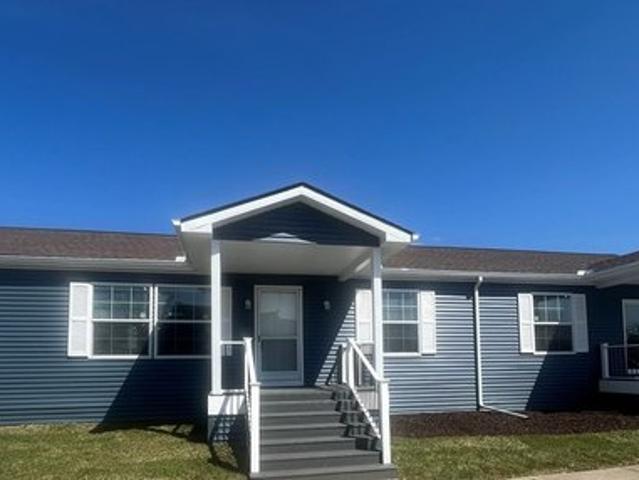 23046 Aspen Blvd, Chelsea, MI 48118