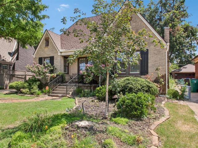 2304 NW 27th Street