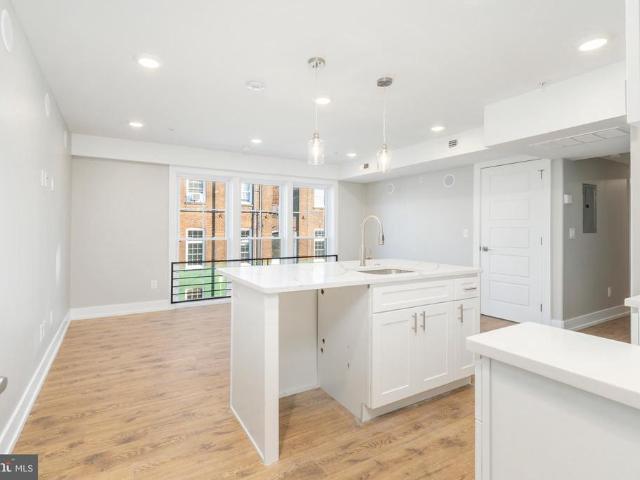 2304 N 9Th Street # 103
